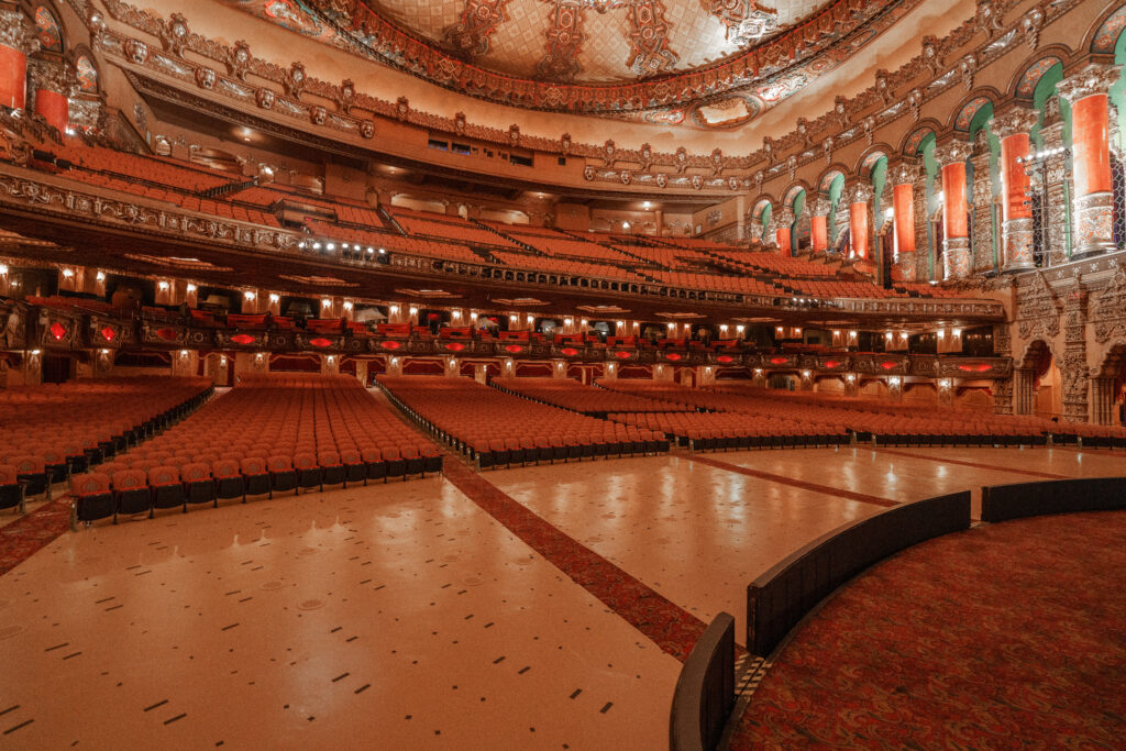 Detroit's Fox Theatre Debuts New GA Pit Space - Pollstar News